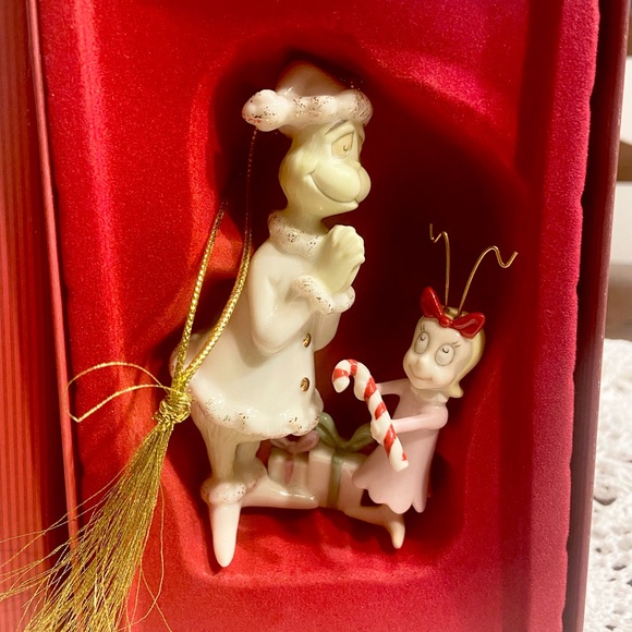 Lenox | Holiday | Rare Lenox Grinch A Heartwarming Grinch Holiday ...